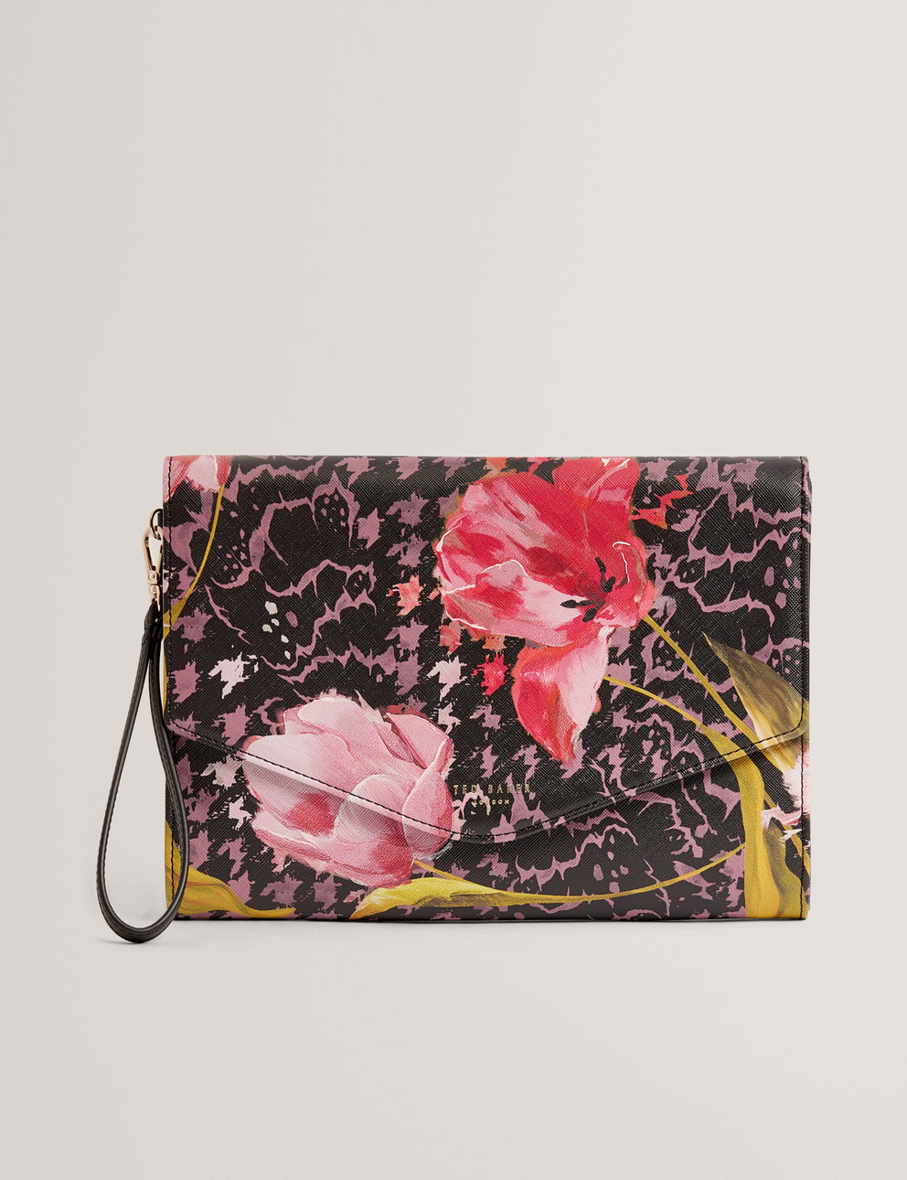 Ted Baker Qatar | Effortless British Fashion – Free Delivery