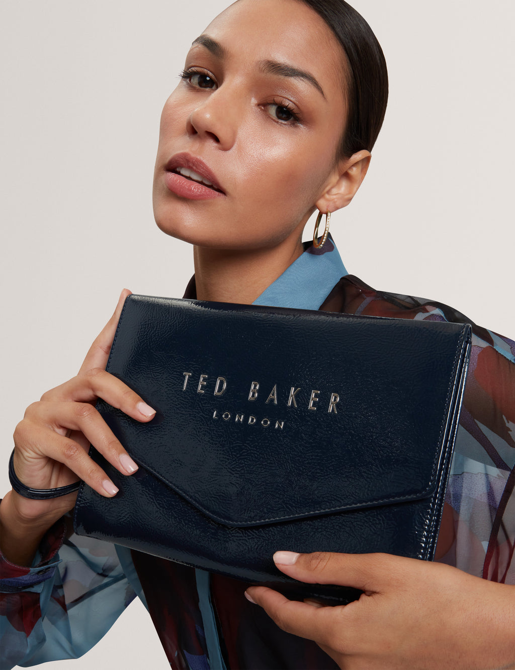 Caelyn Crinkle Icon Pouch Navy